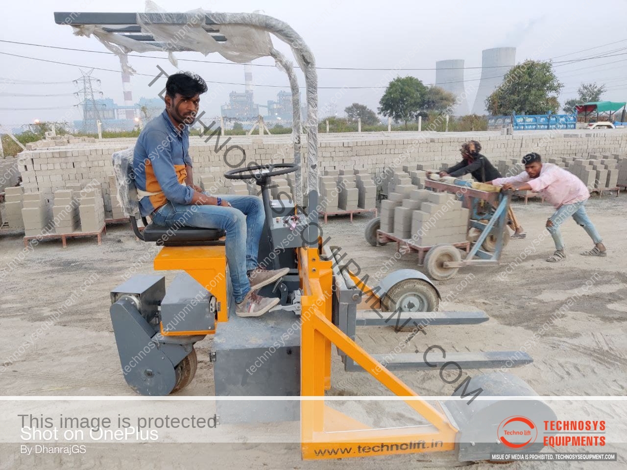 Bricks Handling Truck – Technolift | Technosys Equipments | Material ...